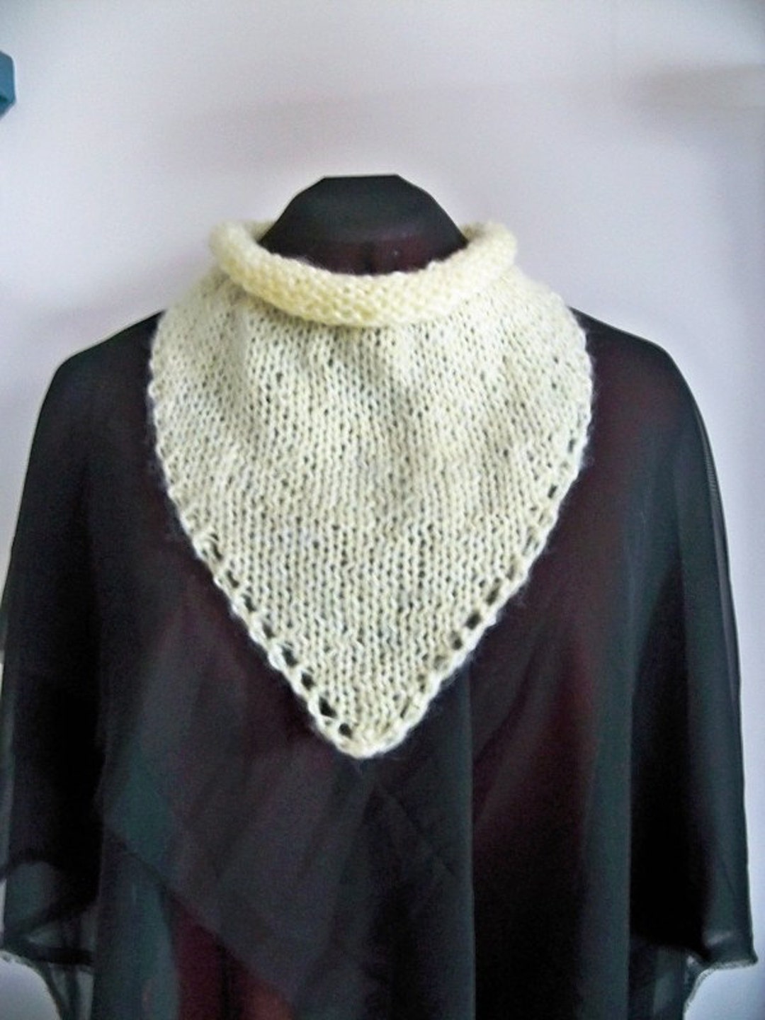 Pañuelo triangular de cuello Yellow Sunshine - Etsy España