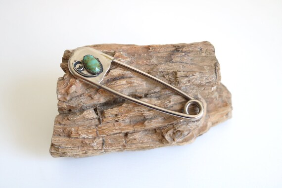 Native American Turquoise Safety Pin - Gem