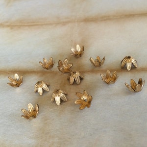 Tiny Vintage Leaf Bead Caps, Leaf Findings, 10PCS, USA Made. - Etsy