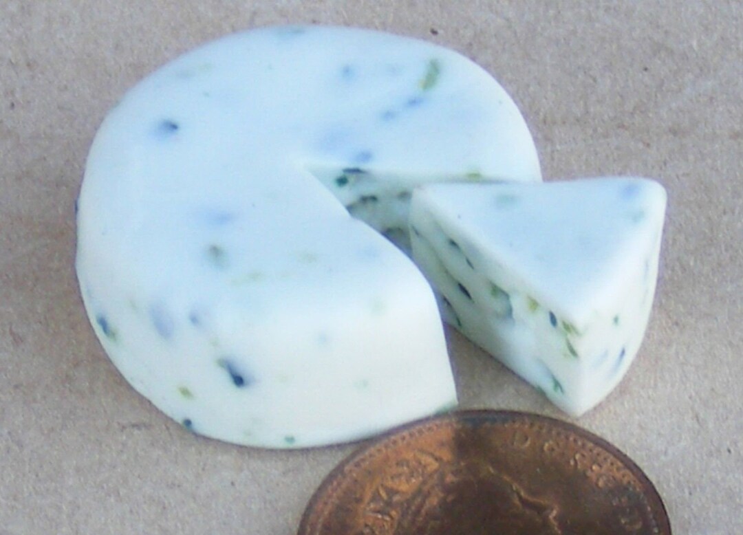1:12 Scale Handmade Round of Stilton Cheese Dolls House Dairy Food ...