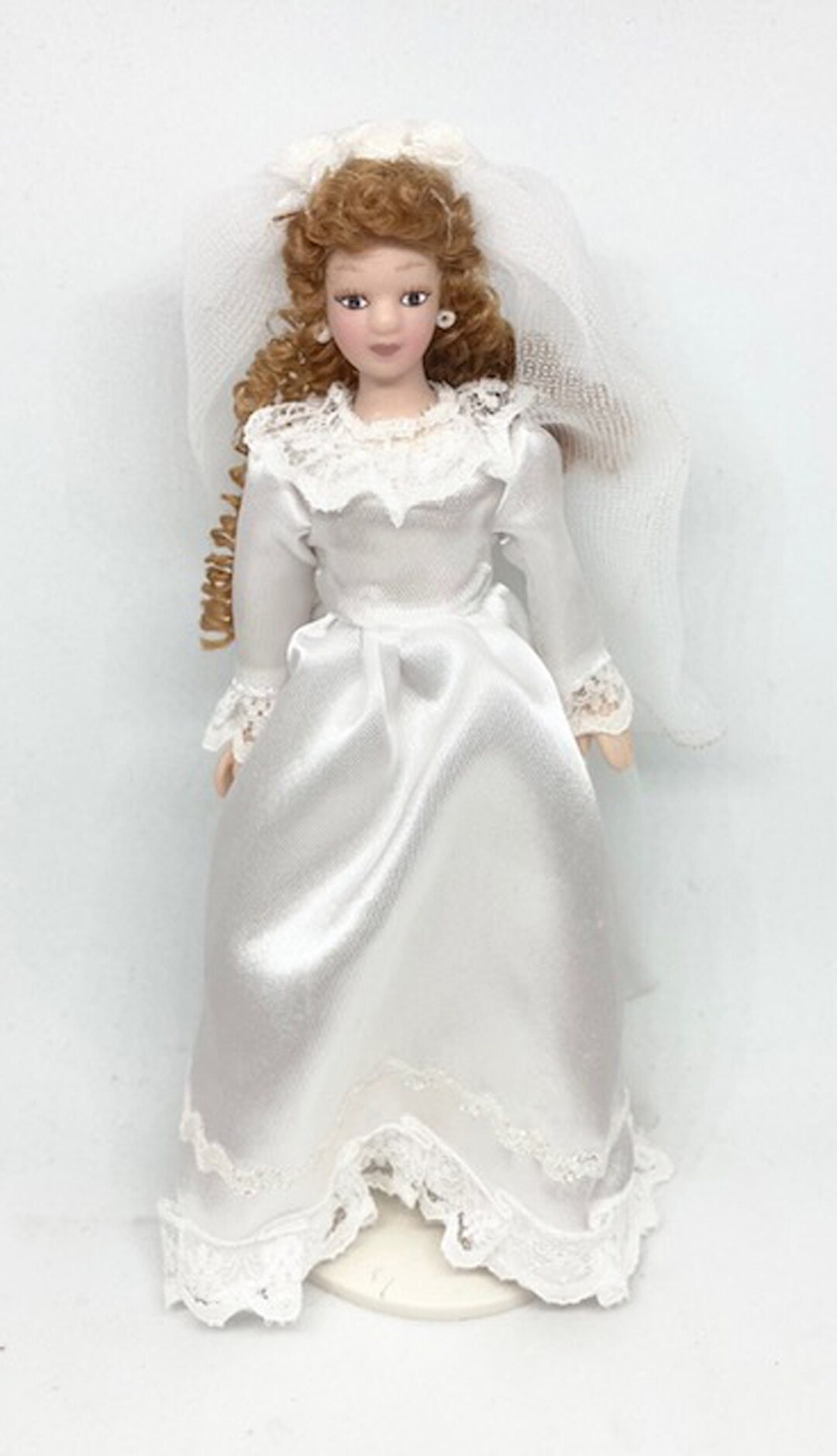 Dolls House Miniature Juliet the Poseable Victorian Porcelain Lady in a ...