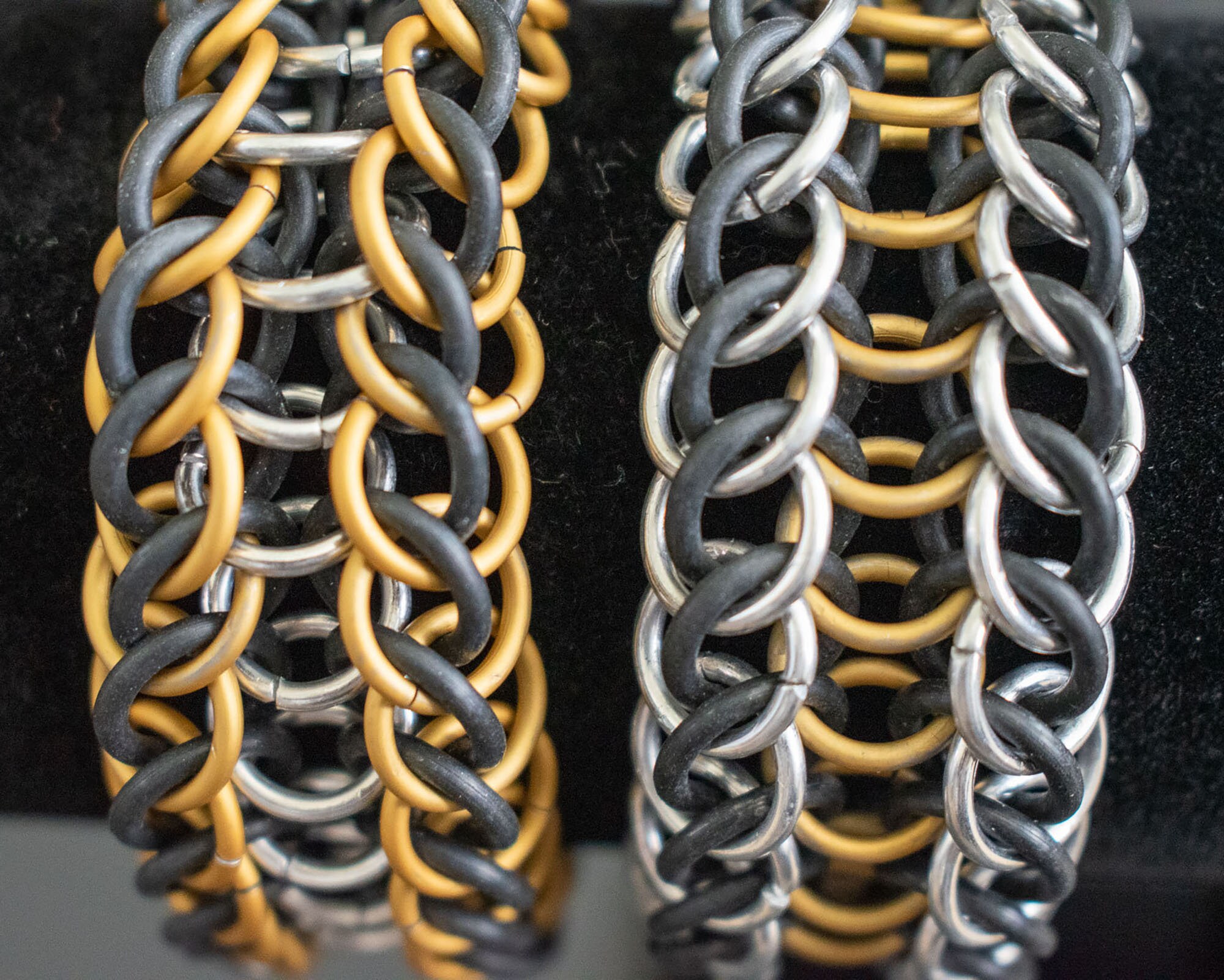 Stretch Dragonback Chainmail Bracelet / Rubber Bracelet - Etsy