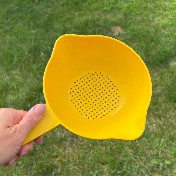 Tupperware Colander - Etsy