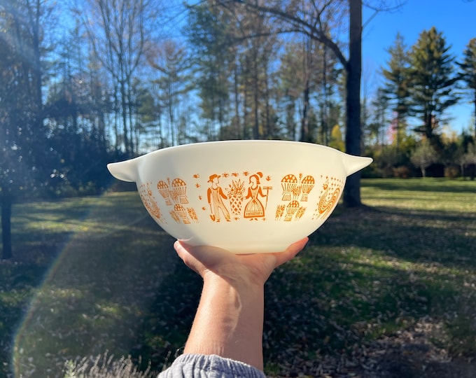 Vintage Pyrex Orange Butterprint Amish 442 Cinderella Bowl, Pumpkin ...