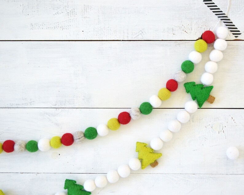Christmas Tree Garland / Christmas Tree Felt Ball Garland / | Etsy