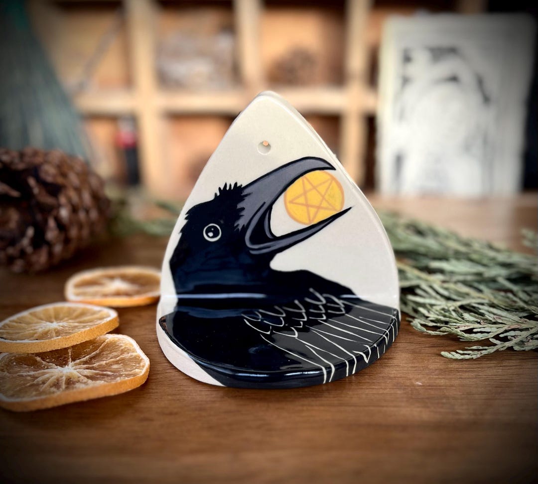 Ceramic Altar, Crow, Raum, Pentacles - Etsy