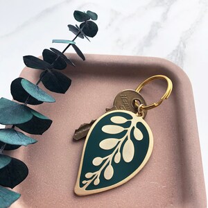 Plant Keyring - Calathea Leaf Keychain - Stocking Filler Gift - Enamel ...