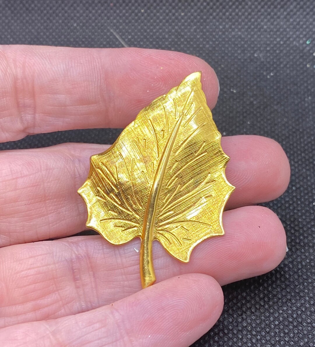 Vintage Leaf Pin - Etsy