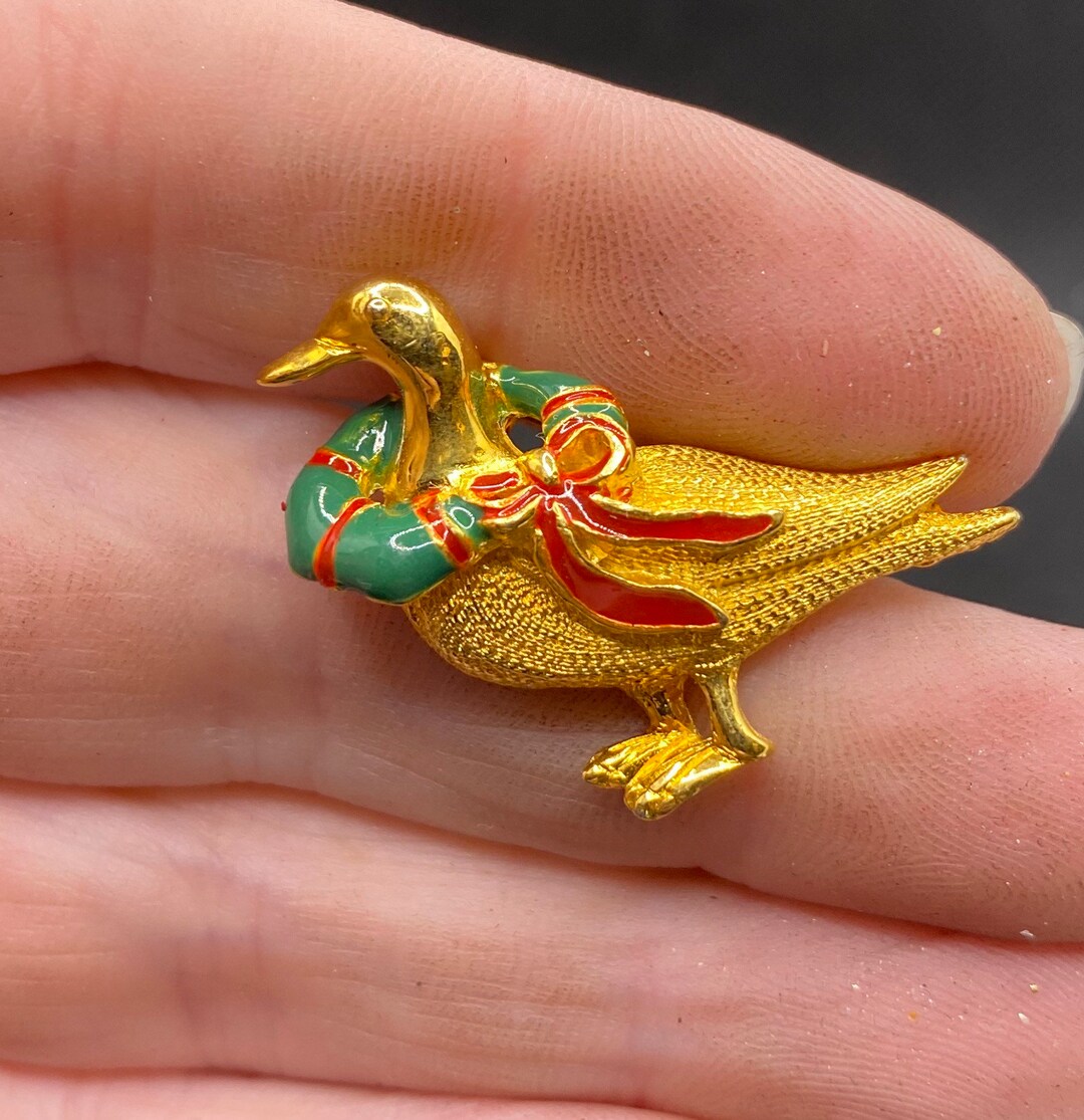 Vintage Duck With Wreath Pin Christmas - Etsy