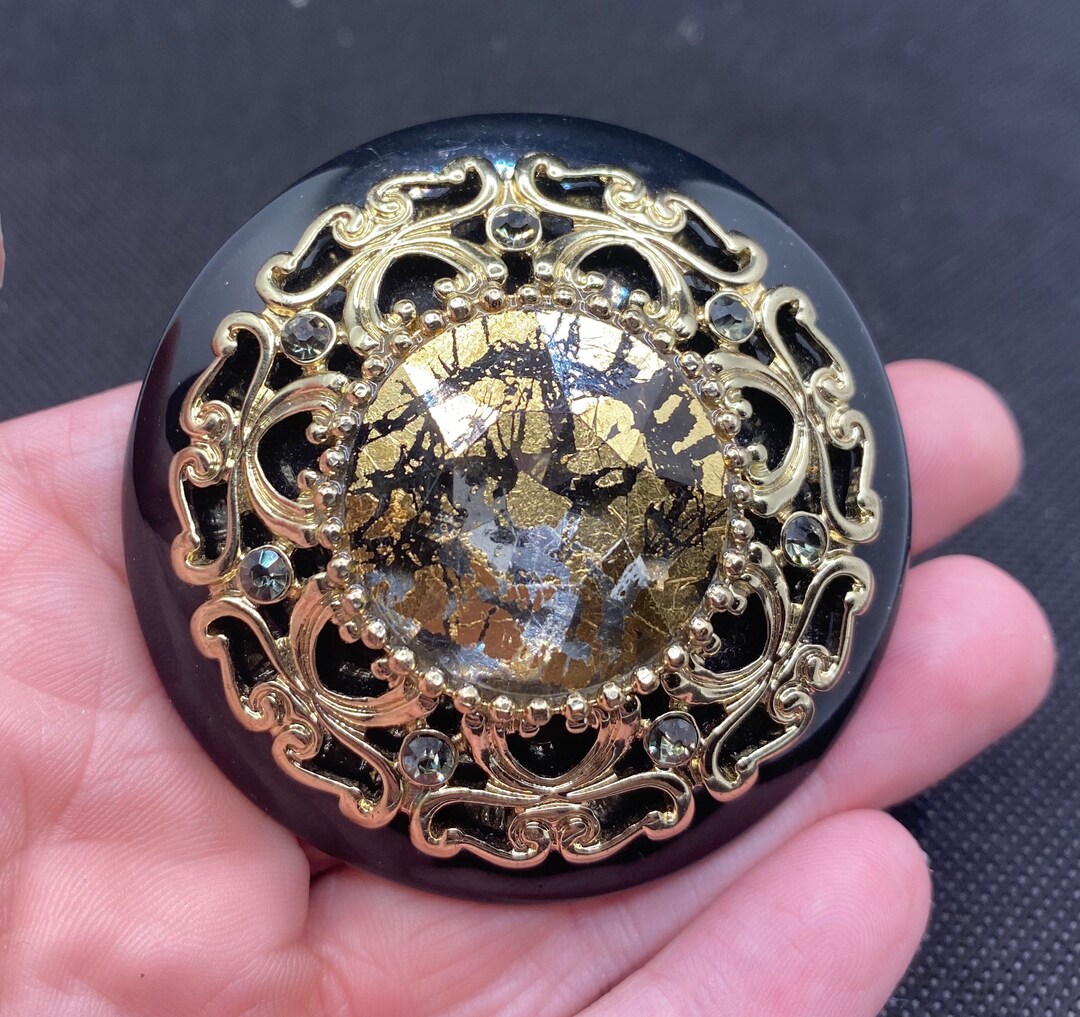 Vintage Renaissance Royal Heavy Pin - Etsy