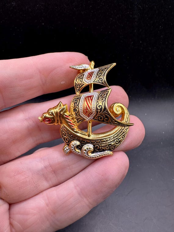 Vintage Spanish Damascene Pirate Ship Pin with Dragon… - Gem