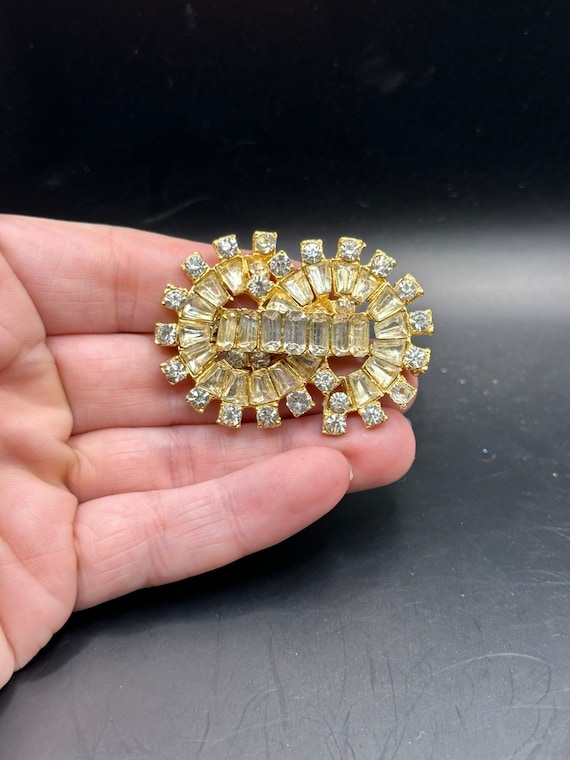 vintage deco pin rhinestones - Gem