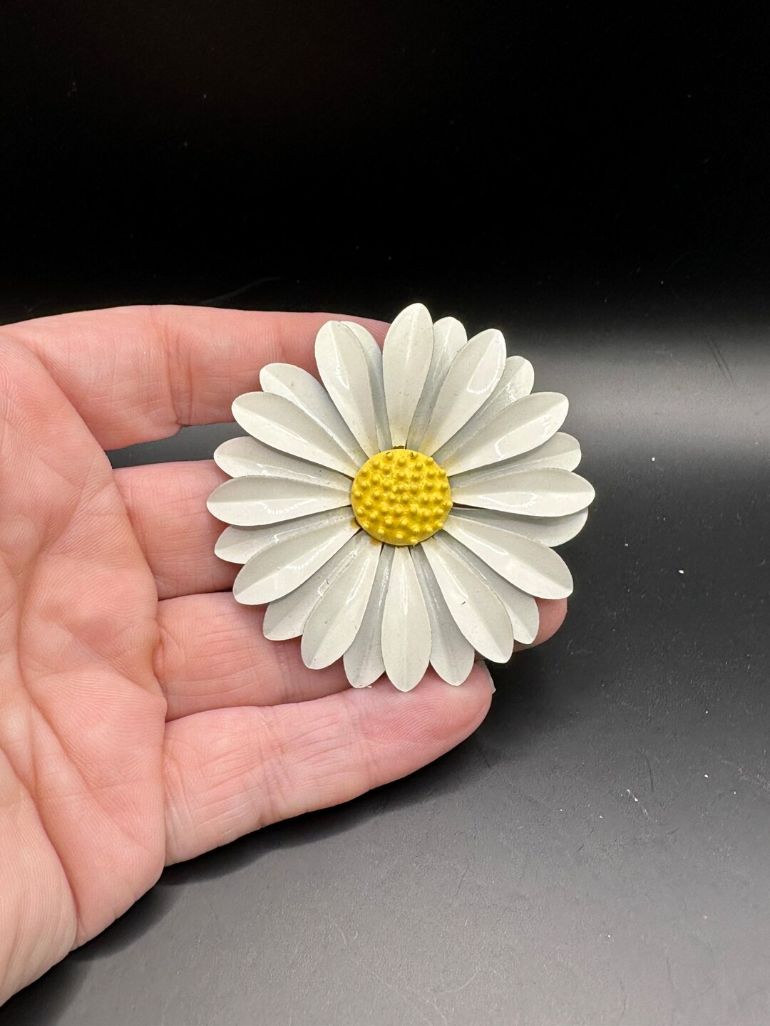 Vintage Enamel Daisy Yellow Flower Pin Large Statement Piece Mod Hippie ...