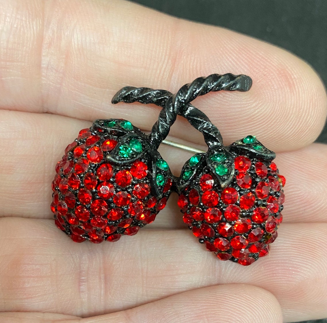 Vintage Weiss Strawberry Pin With Enamel and Rhinestones - Etsy