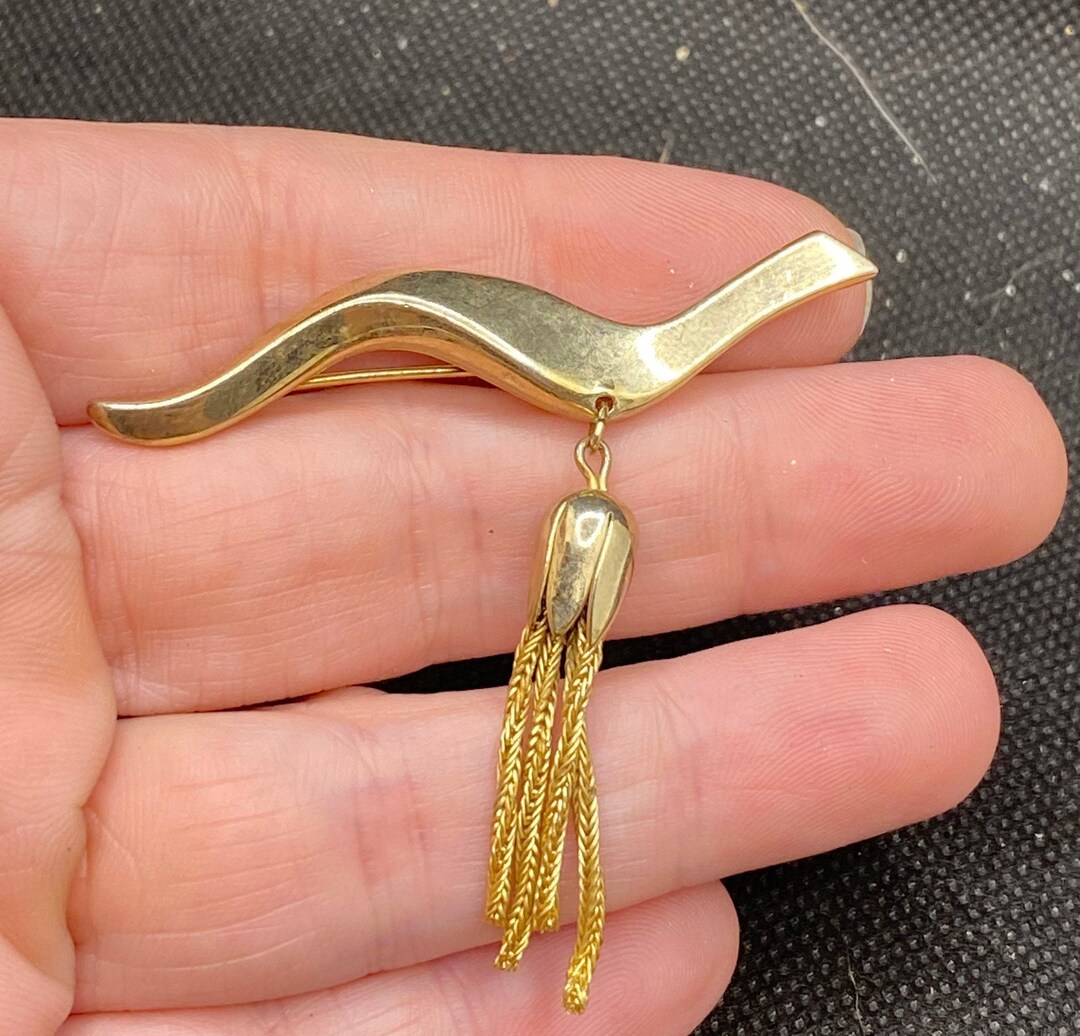 Vintage Renaissance Royal Style Pin With Dangles - Etsy
