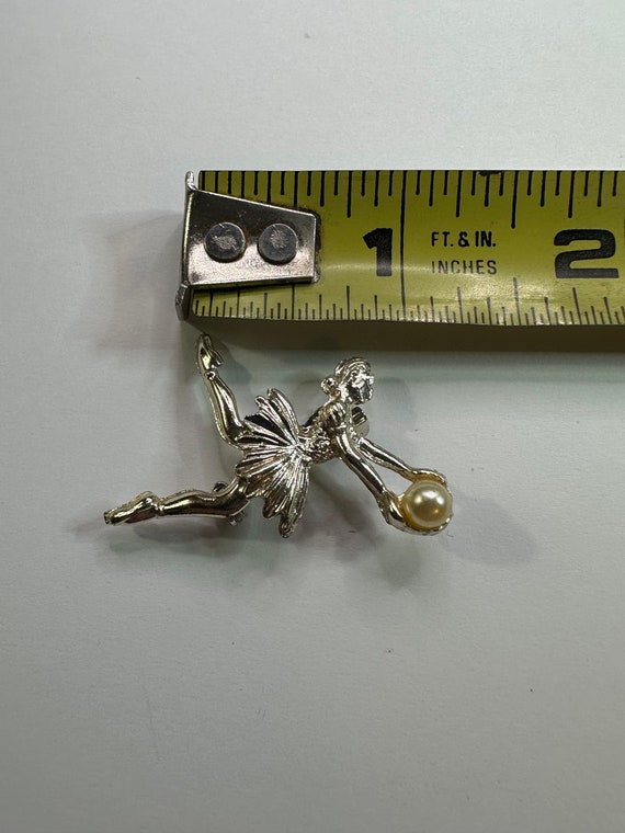 Vintage Ballet Dancer Ballerina Pin With Faux Pearl Gem