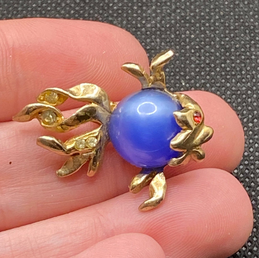 Vintage Angel Fish Fighting Fish Jelly Belly Pin - Etsy