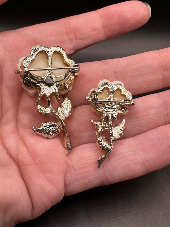 Vintage Pair of Resin Rose Flower Pins - Gem
