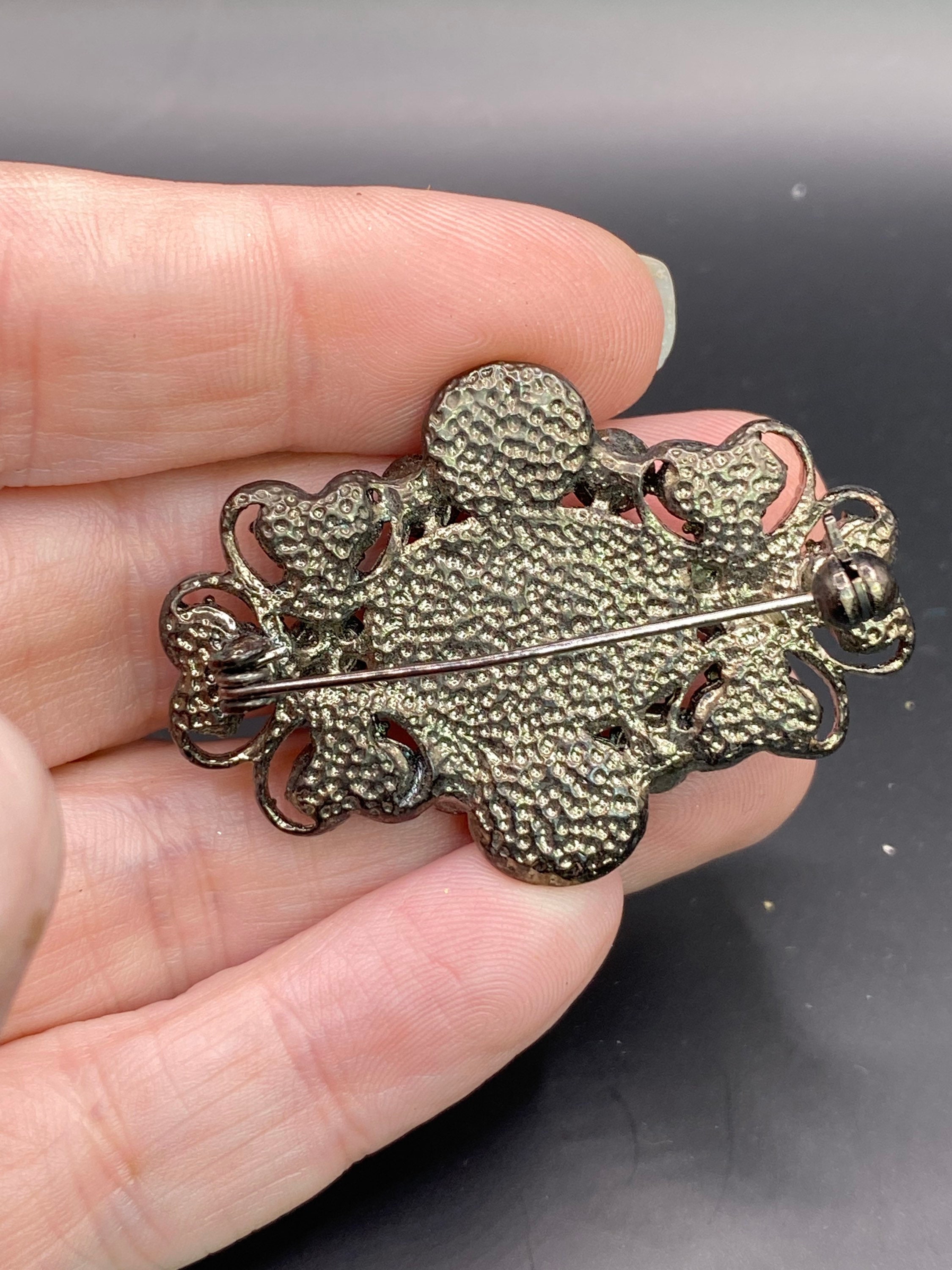 Vintage Victorian Style Pin With Rhinestone’s - Etsy