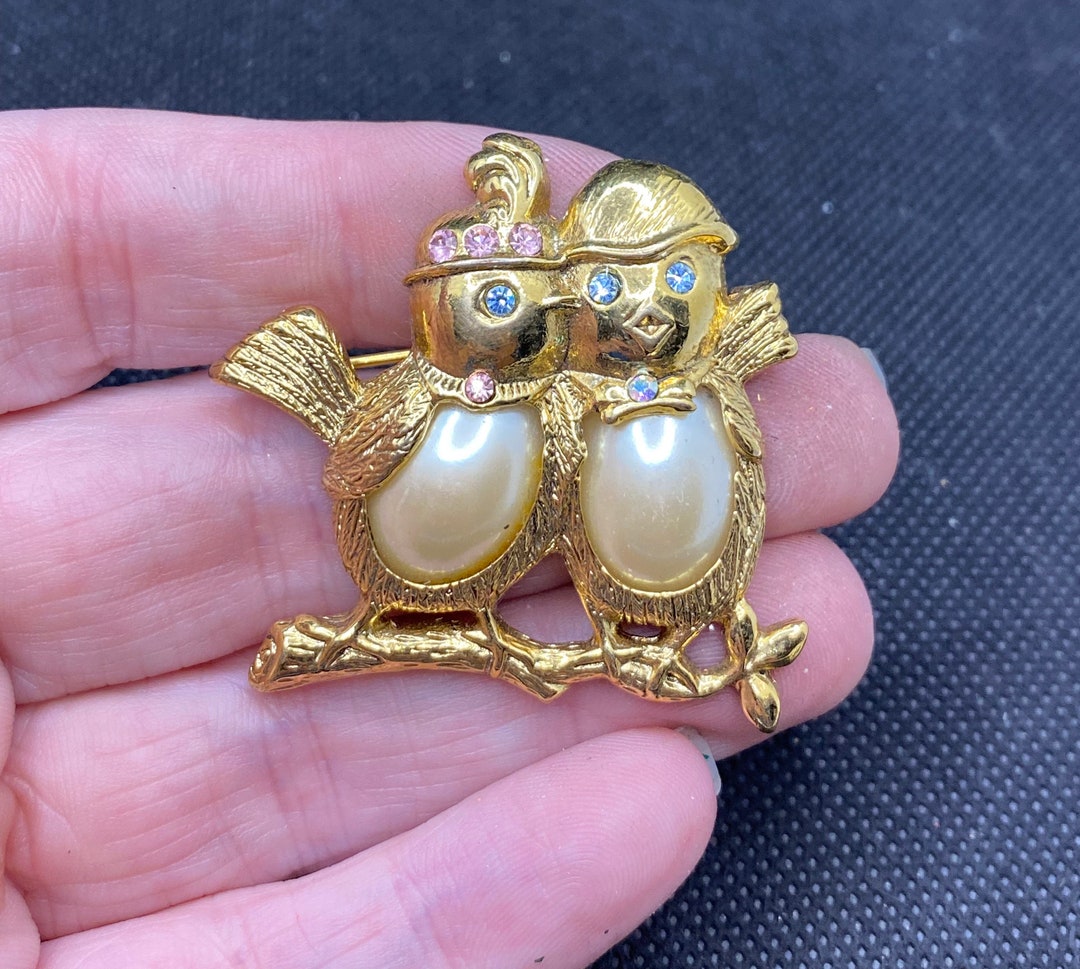 Vintage Mr. and Mrs. Bird Duck Cuddling Rhinestone Faux Pearl Pin - Etsy