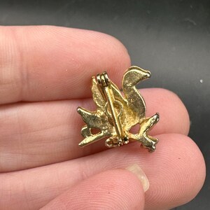Vintage Tiny Swan Bird Pin - Etsy