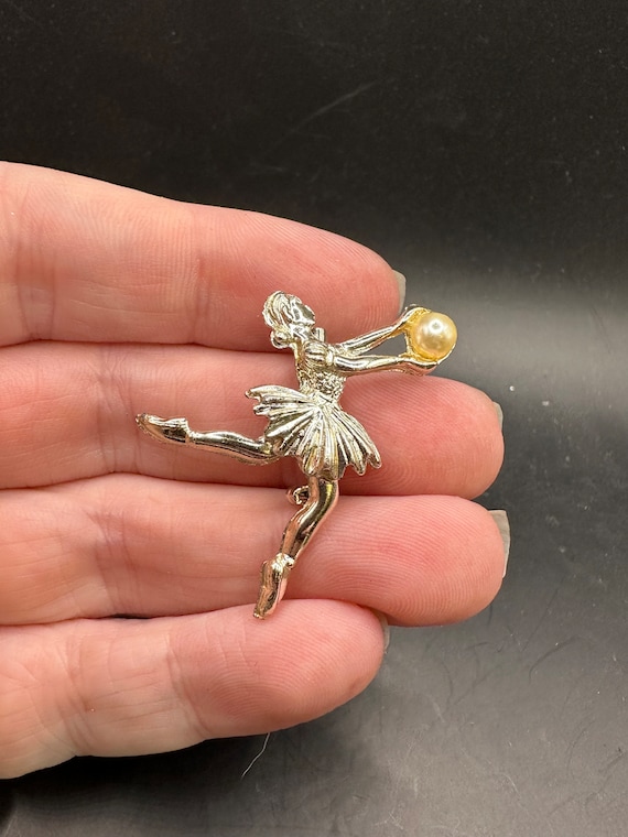 Vintage Ballet Dancer Ballerina Pin with Faux Pearl - Gem