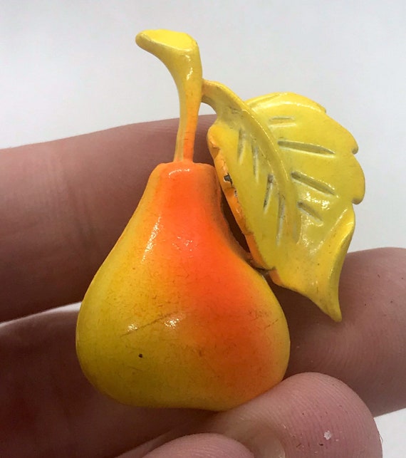 Vintage Pear Pin with Enamel - Gem