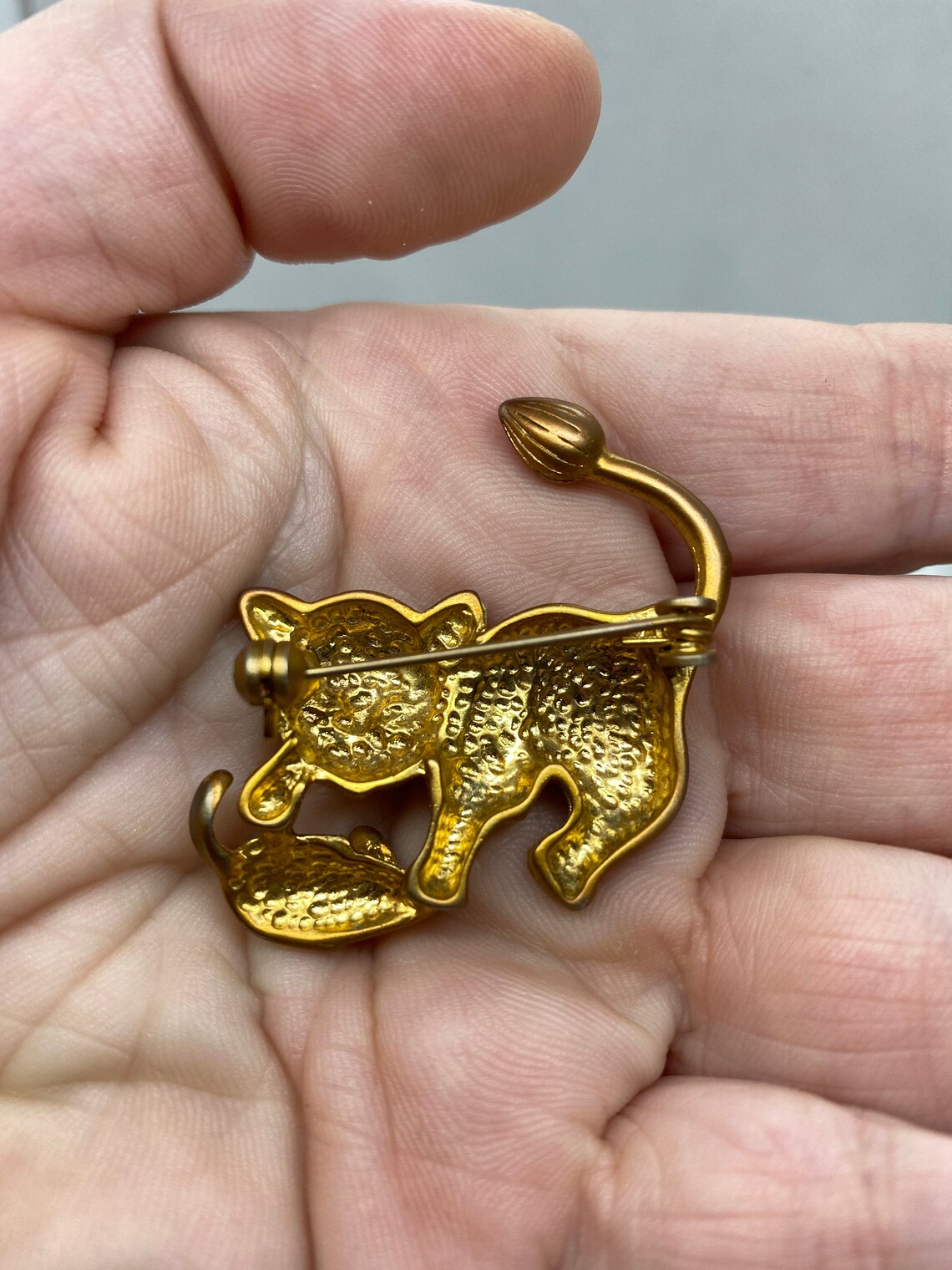 Vintage Cat Pin in Brushed Bronze Color | Etsy