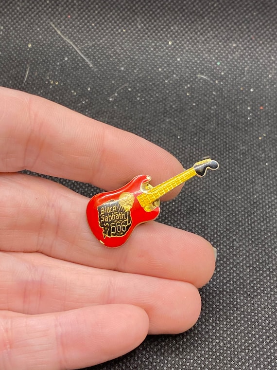 Vintage Guitar Enamel Pin Gem
