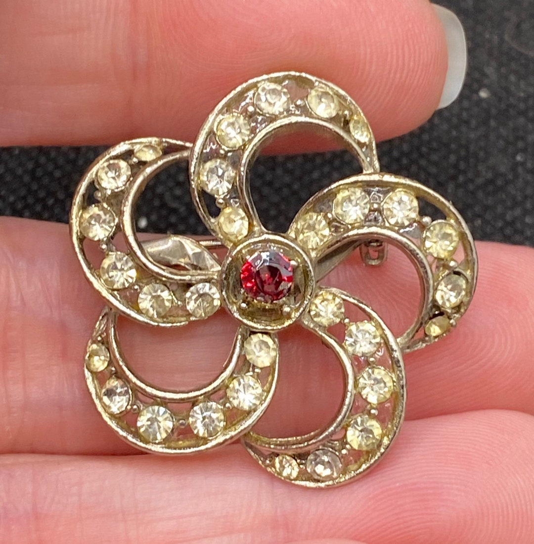 Vintage Starburst Pin With Rhinestones - Etsy