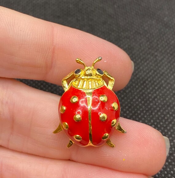 Vintage Trifari Ladybug Pin - Gem