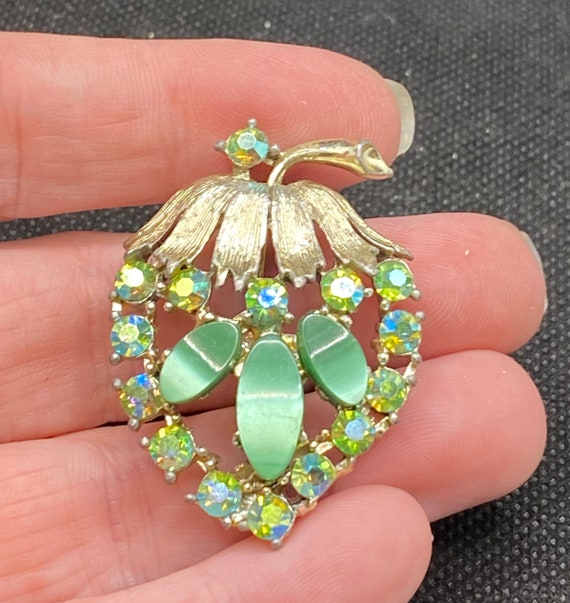 Vintage rhinestone enamel strawberry - Gem