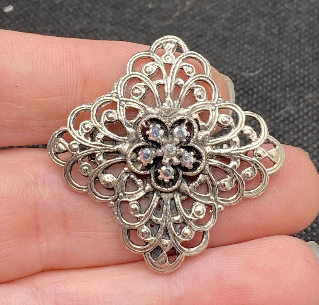 Vintage Scrollwork Pin - Etsy