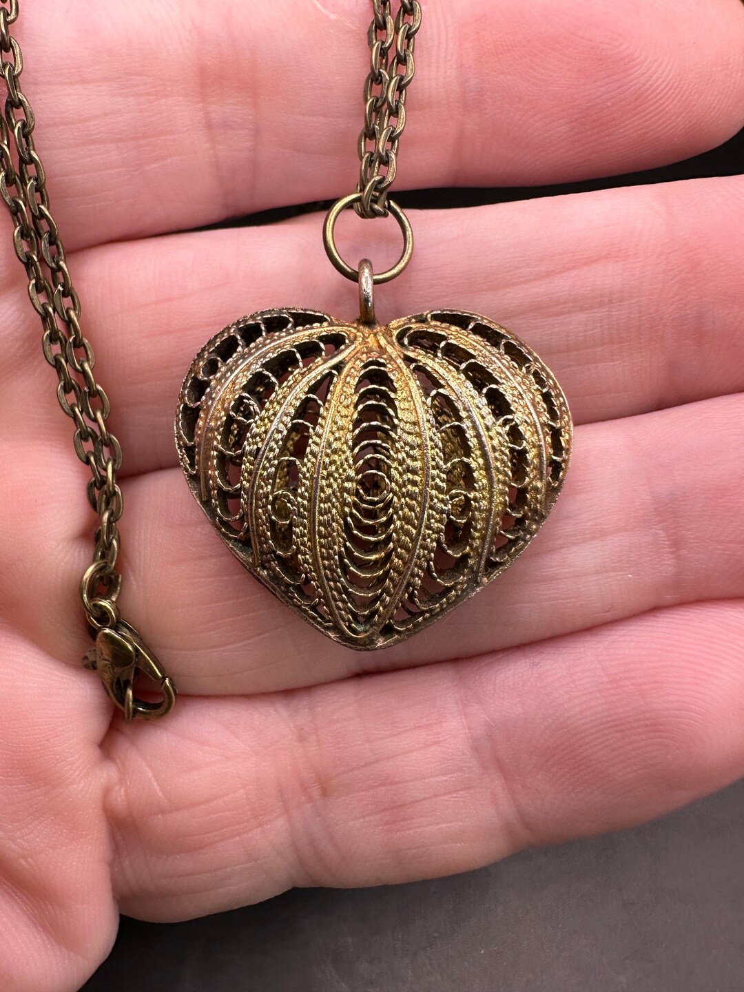 Vintage Scrollwork Heart Pendant Necklace - Etsy
