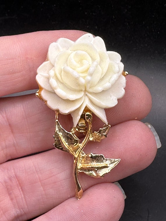 vintage resin rose peony - Gem