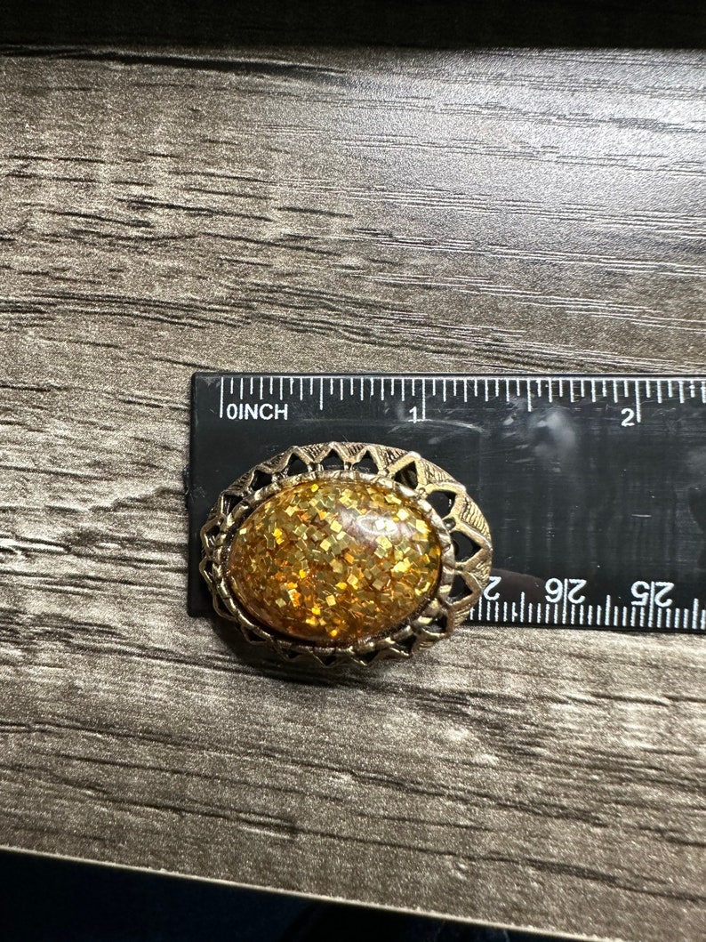 Vintage Renaissance Royal Stone Pin - Etsy