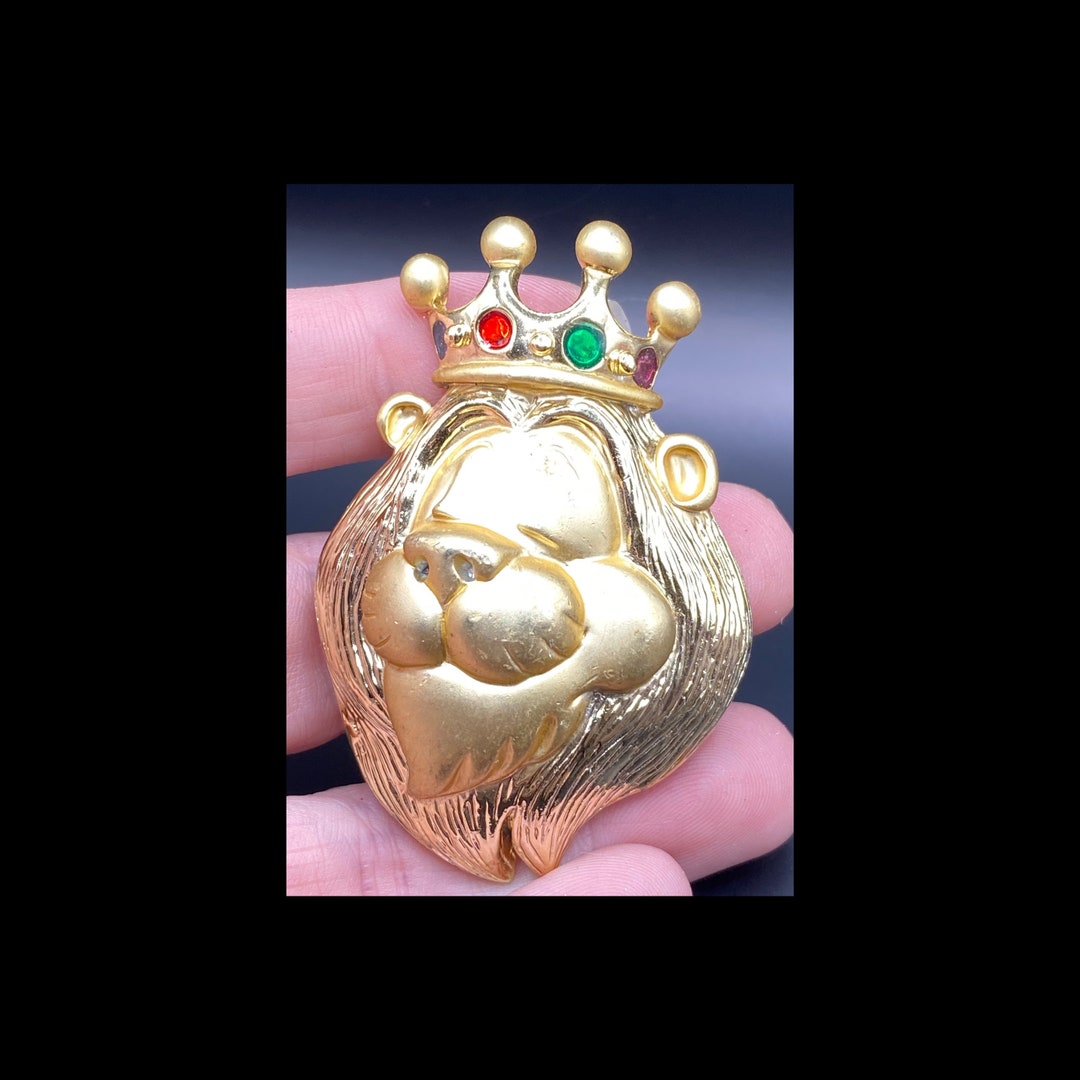 Vintage Lion Head Pin Wearing Crown - Etsy