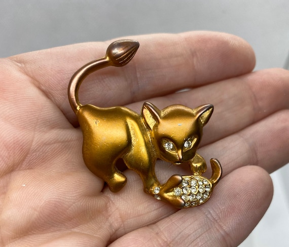 Vintage Cat Pin in Brushed Bronze Color | Etsy
