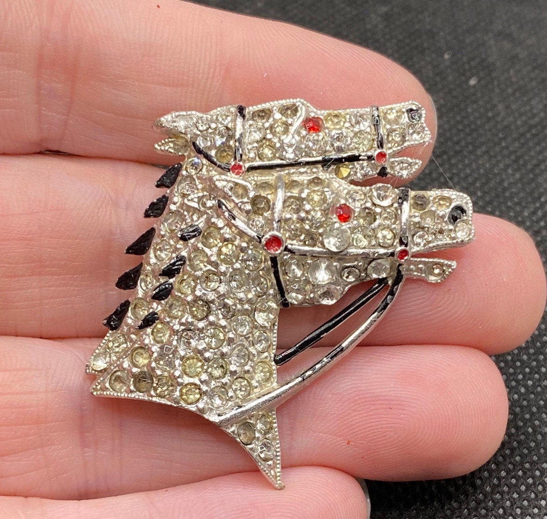 Vintage Rhinestone Horse Head Racing Pin - Etsy