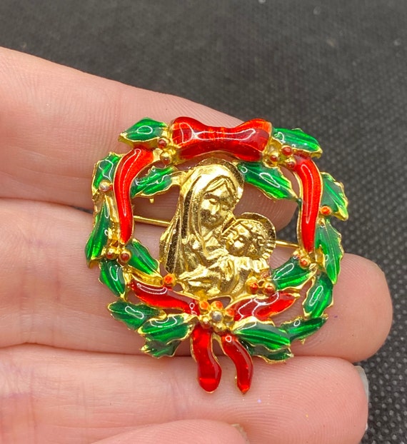Vintage Enamel Religious Mary and Jesus Wreath Pin - Gem