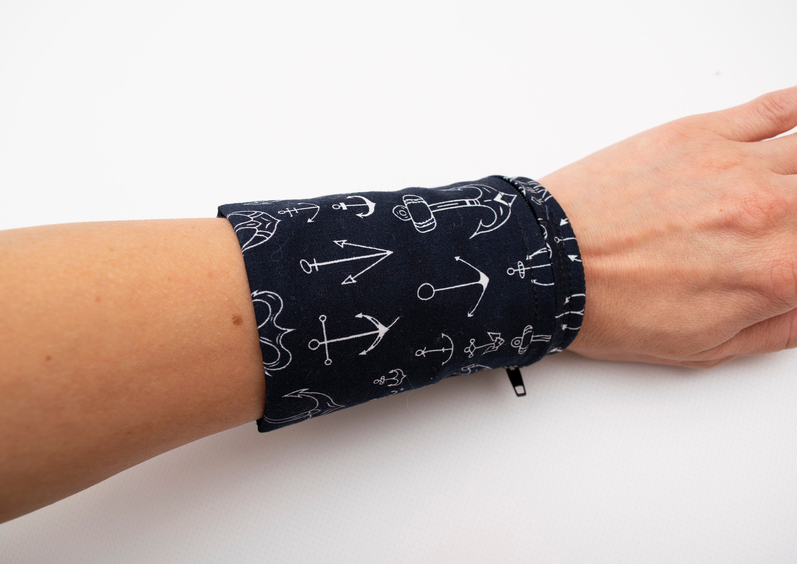 Travel Wrist Wallet Black Minimalist Wristlet Wallet Womens - Etsy