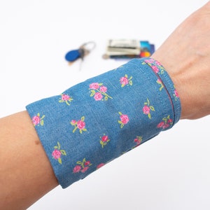 Hidden Wallet Slim Wallet Travel Wrist Wallet Denim Wristlet Wallet ...