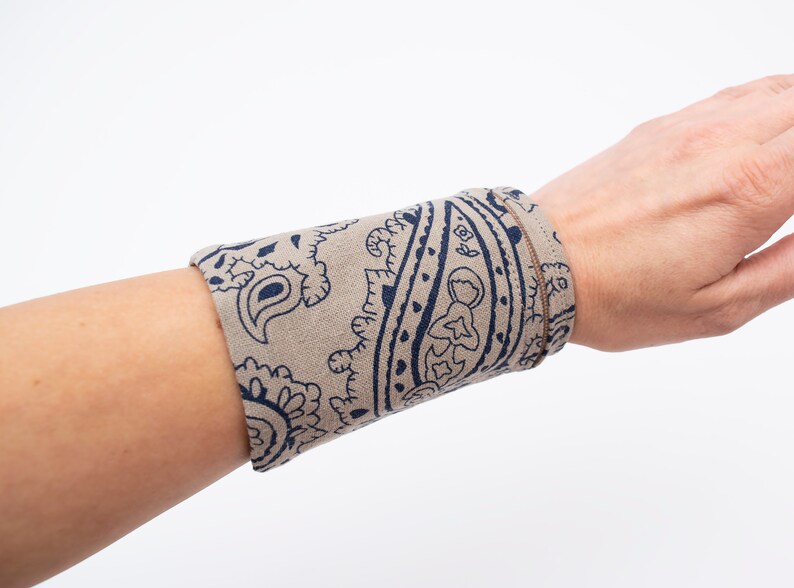 Hidden Wallet Beige Wrist Wallet Bracelet Travel Wristlet - Etsy