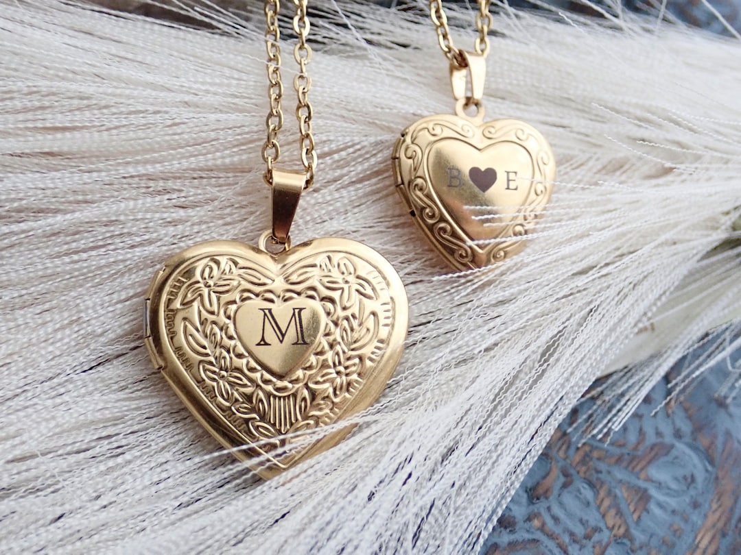 Heart Locket Necklace Engraved Initial Locket Necklace,customized ...
