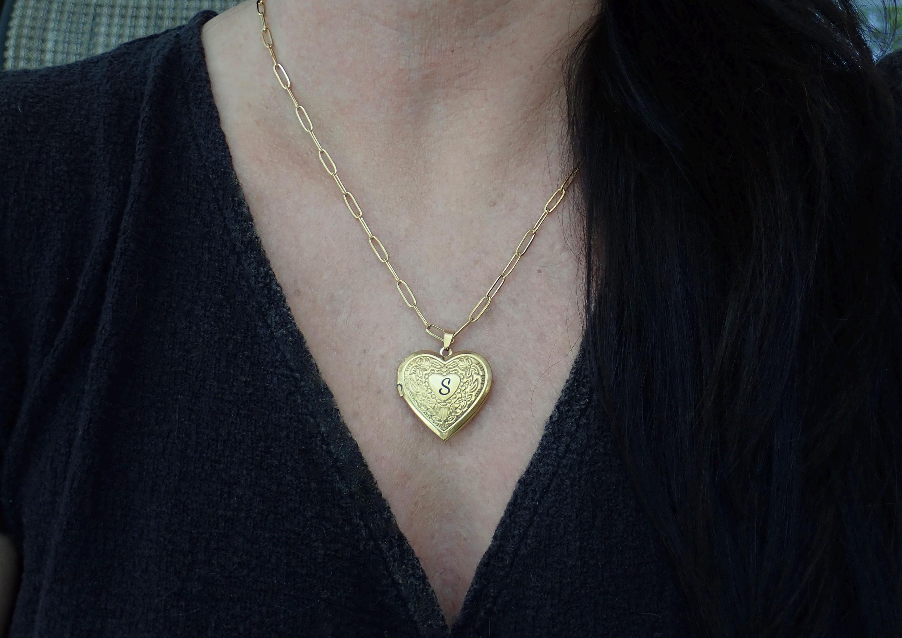 Heart Locket Necklace Engraved Initial Locket Necklace,customized ...