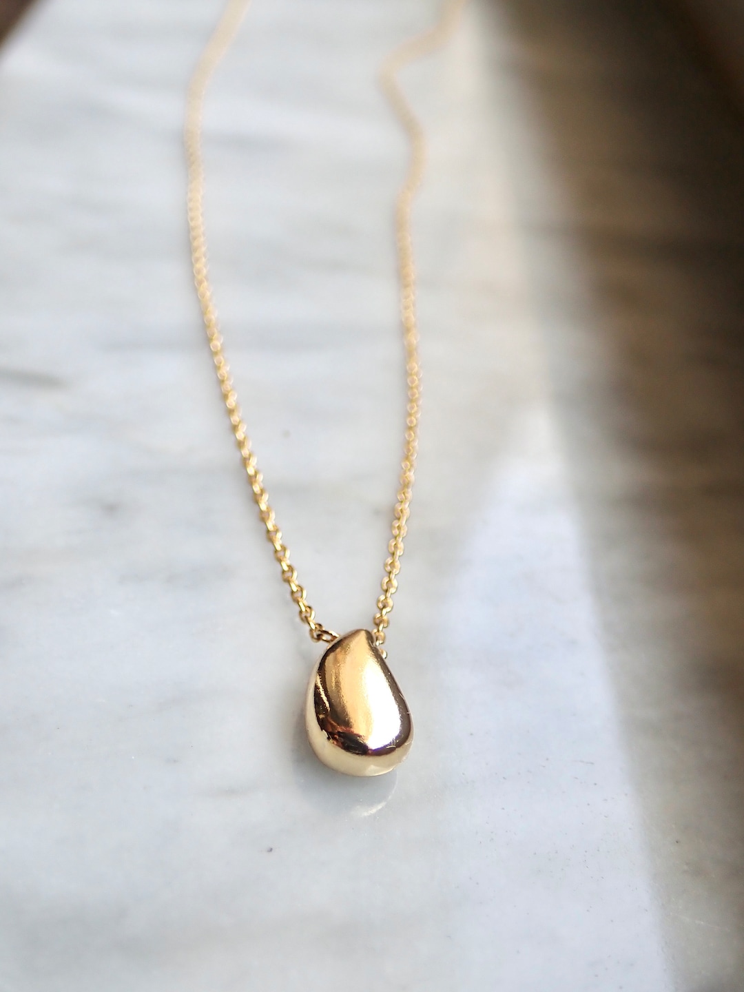 Water Drop Necklace, Gold Minimalist Pendant Necklace, Small Gold ...