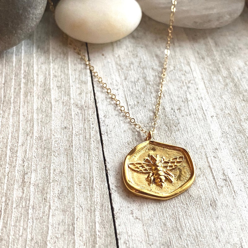 Bee Charm Necklace - Etsy