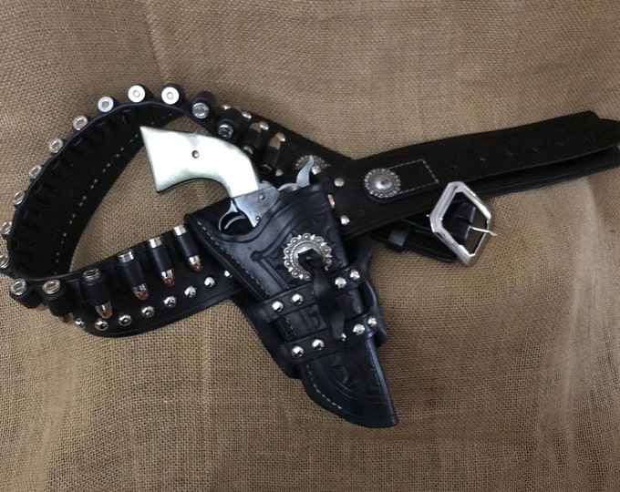 Replica of Johnny Ringo Holster & Belt shown as a Right or a - Etsy
