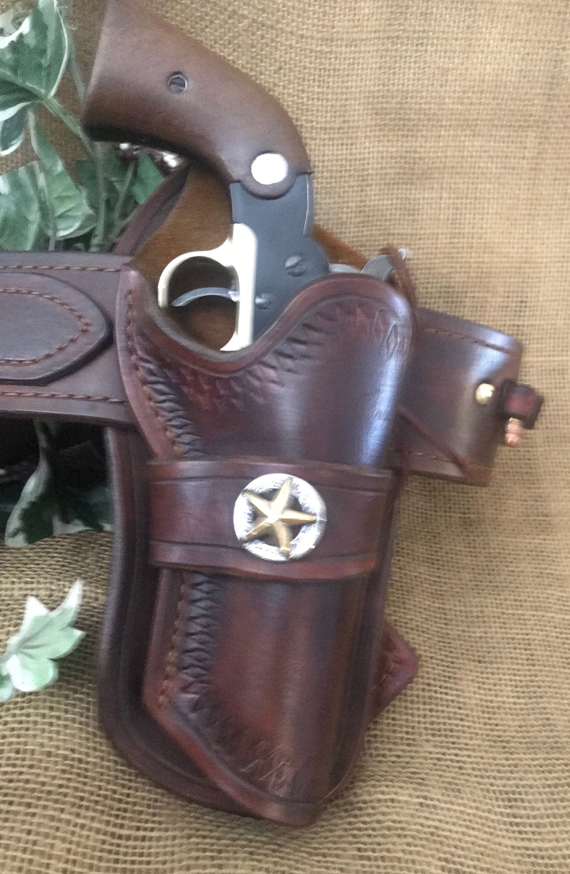 Ruger Bearcat Cross Draw Holster With a Star Concho 4 | Etsy UK