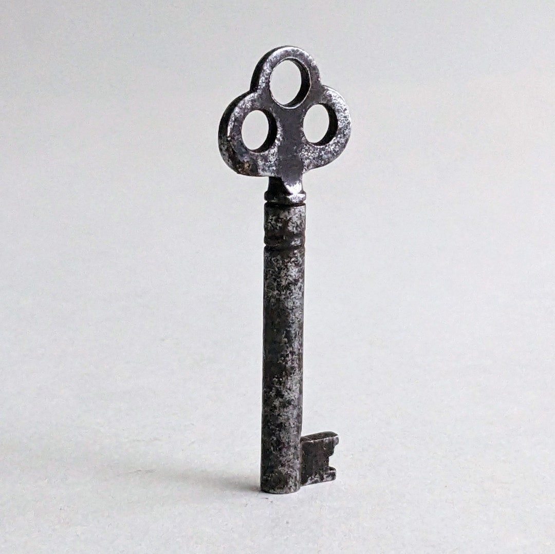 Beautiful Antique Hollow Barrel Skeleton Key - Etsy